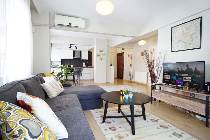 Peaceful 2br Home In The Heart Of Kadıköy - Maltepe