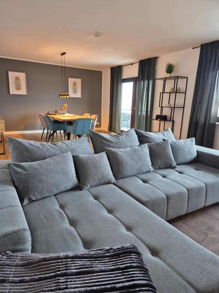 Appartement Moderne Avec Jardin D'hiver Et Terrasse Sur Le Toit - Leonberg