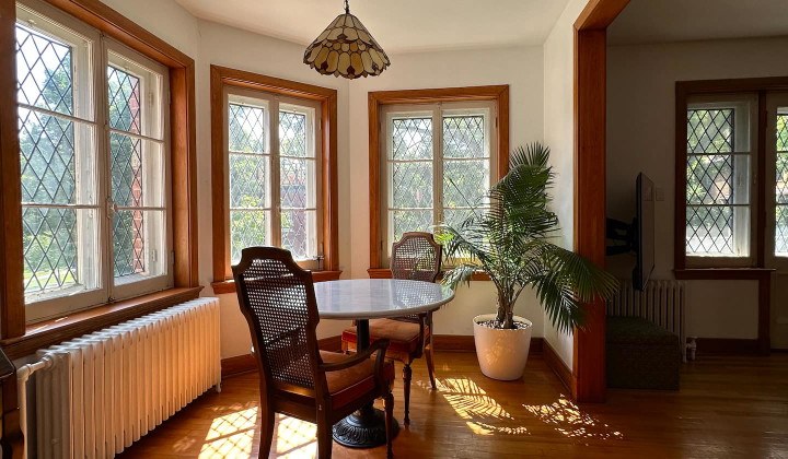 The Classic - The Elegance Of Another Time - Sherbrooke