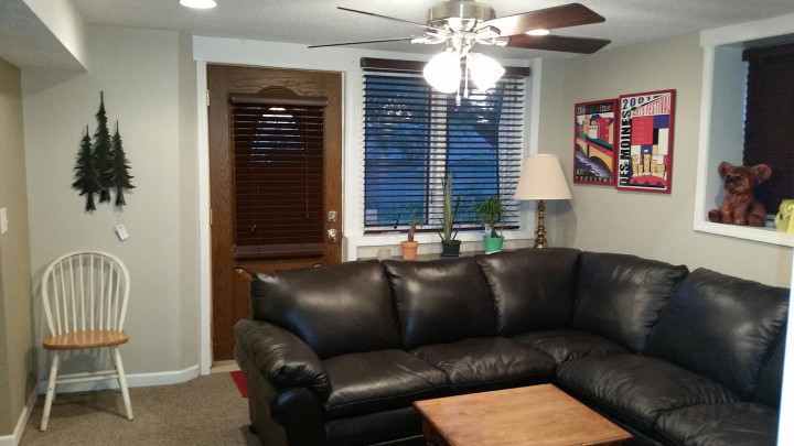 Private Suite, Walkable To Iowa State Fairgrounds - Des Moines, IA