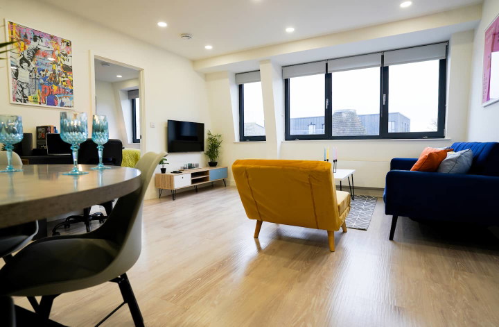 This Unique Bedford Apartment. - Bedford