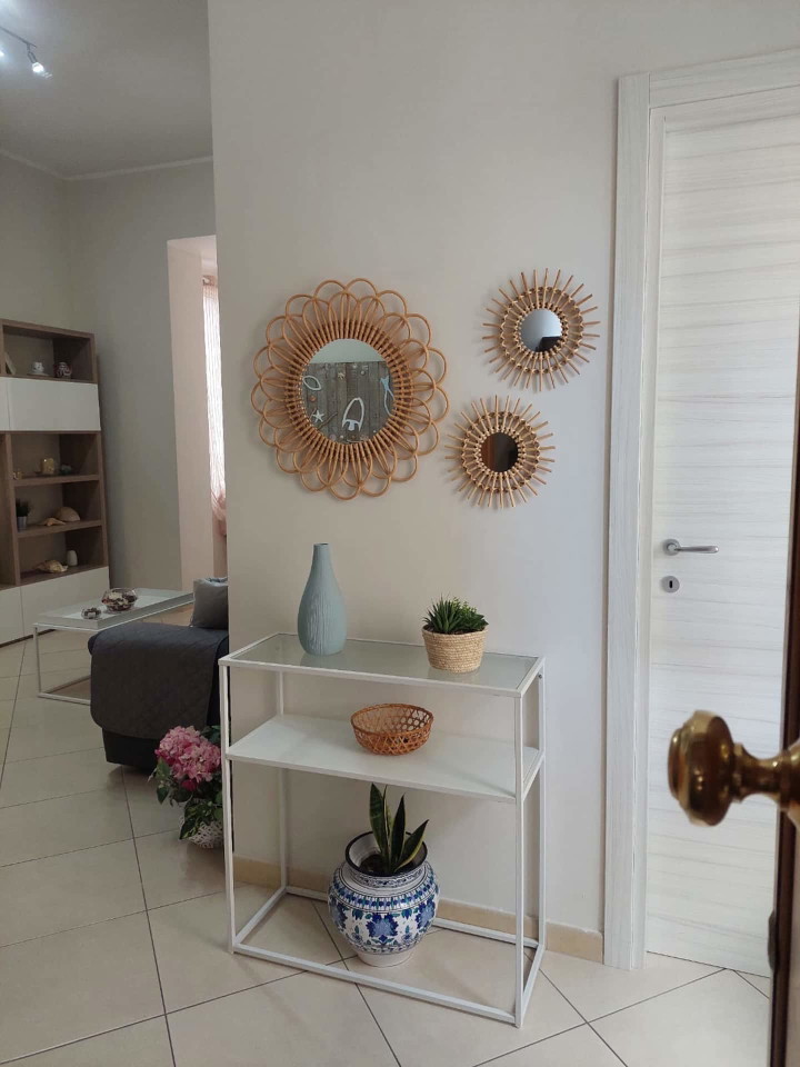 Spacious Apartment In Porto, In The Centre Of Vibo Marina - Calabria