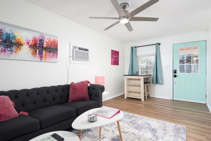 Serene & Quiet Cottage | Office | 5 Min To Rh - Rock Hill, SC