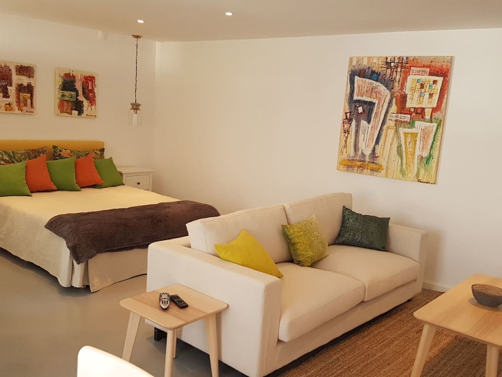 A Modern & Tastefully Decorated Studio - Mozambique