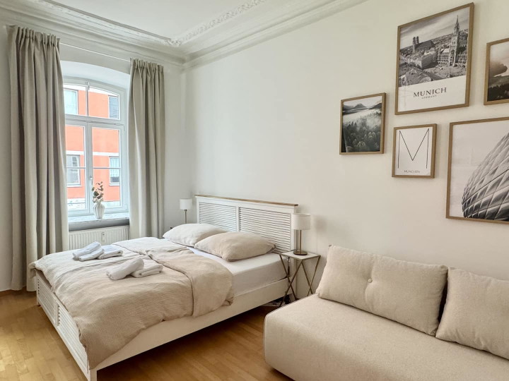 Historic Loft Near Marienplatz & Central Station - Munich