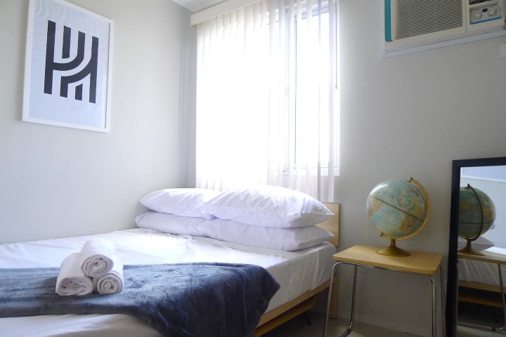 Stylish Fully-furnished Sm North - Quezon City