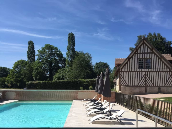 Upscale Stay W/ Private Spa & Modern Guest Comfort - Trouville-sur-Mer