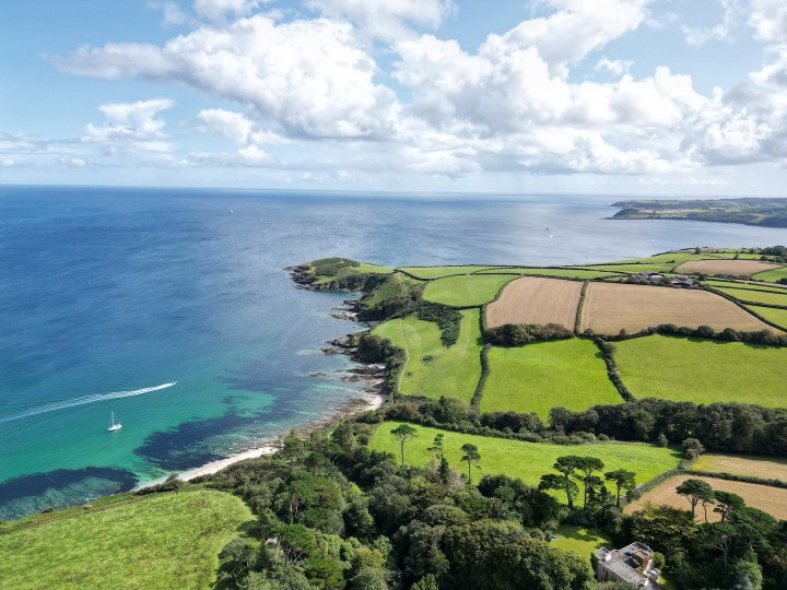 Pretty Cottage, Walk To Beaches & Pub, Sea Views - Falmouth