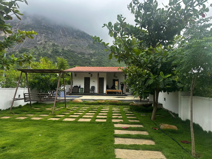 Kailasa : Cosy Luxury Earthy Cottage @ Nandi Hills - Nandi Hills