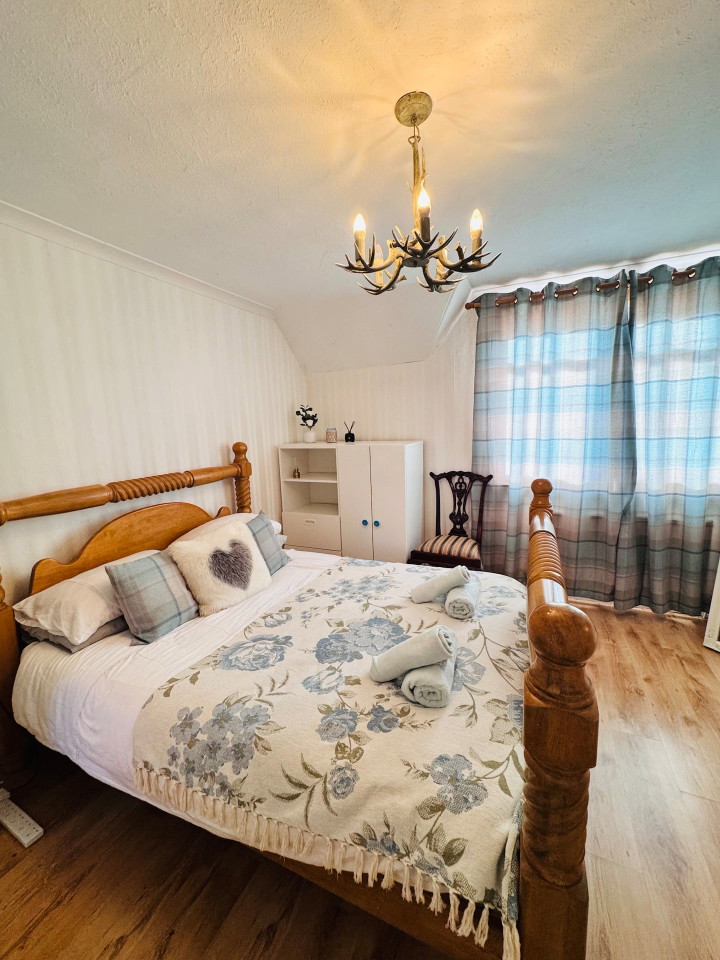 Bright 3 Bedroom House With Garden Near Edinburgh - Edinburgh Airport (EDI)