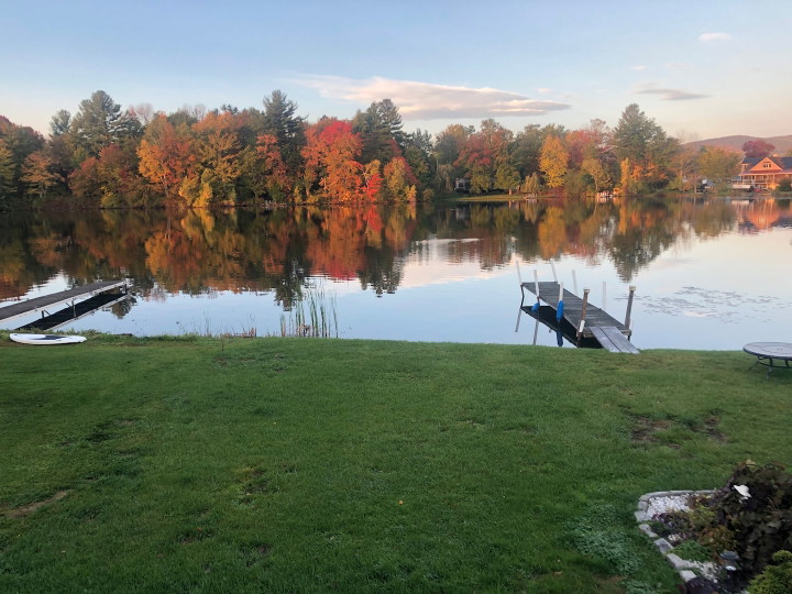Berkshire Lakehouse - 3 Bedrooms - Sleeps 5 - Pittsfield, MA