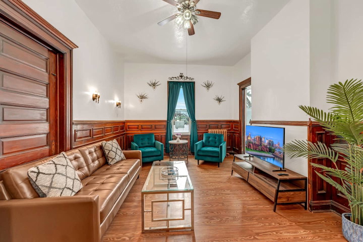 The Victorian On South Park  Sleeps 6 - バッファロー, NY