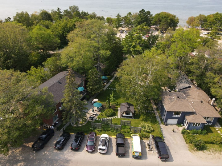 The Cozy Shore Cottage - Standard Single - Wasaga Beach