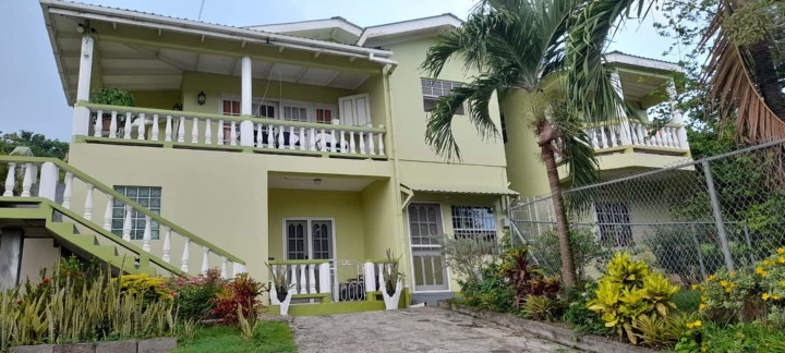 D & G Place - Grenada