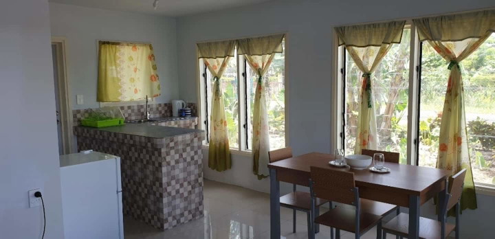 Simple, Cosy & Private 2 B/room Holiday Unit - Apia