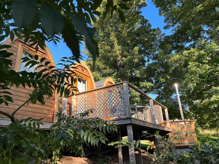 Bankside 6 Luxury Lakeside Treehouse With Hot Tub - Northumberland