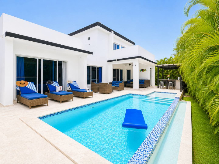 Sunset Villa | Bunk Room, Pool & Sleeps Up To 11 - Sosúa