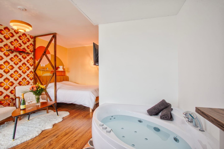 Jacuzzi Et Balcon - Suite 70 - Ifs