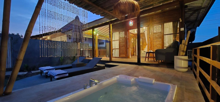 National Park Joglo & Jacuzzi - Indonesia