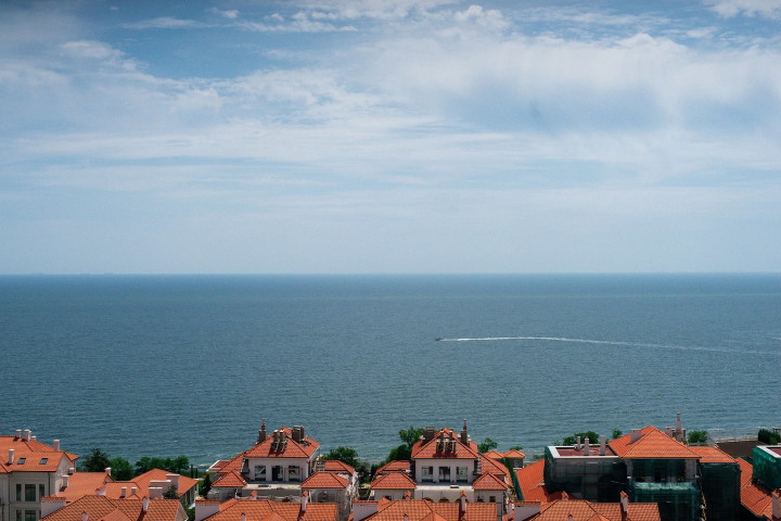 Apartments In Arcadia. 3 Bedrooms. 18th Floor - Ucrania