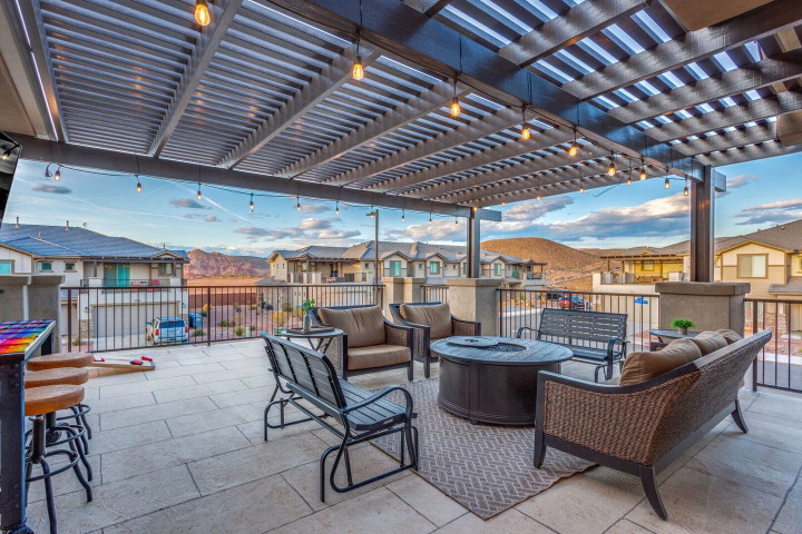 Zion Village 2065 | Private Hot Tub, Putting Green - Utah