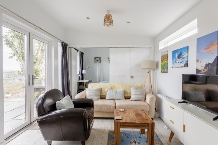 Cosy And Modern 1 Bedroom Garden House - Scotland