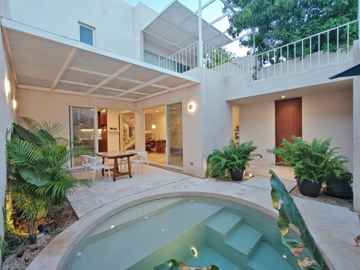 Casa Aida: Nueva, Con Alberca Y Ubicación Céntrica - Mérida