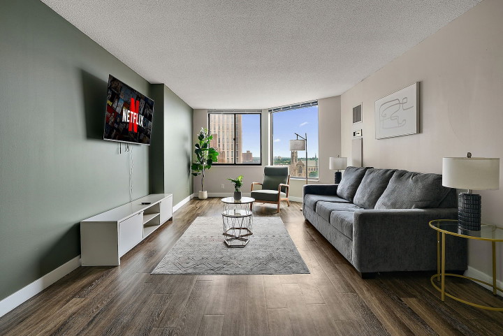 Downtown Modern High-rise - Free Parking & Pool! - Minneapolis, MN