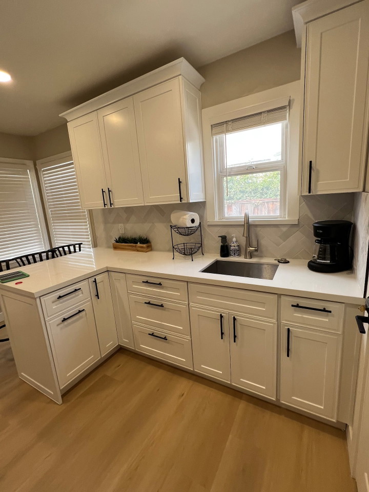 2 Homes Near Monterey - Salinas