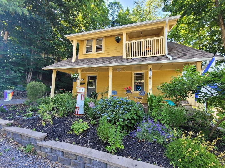 Apartment With Hot Tub - Kentville