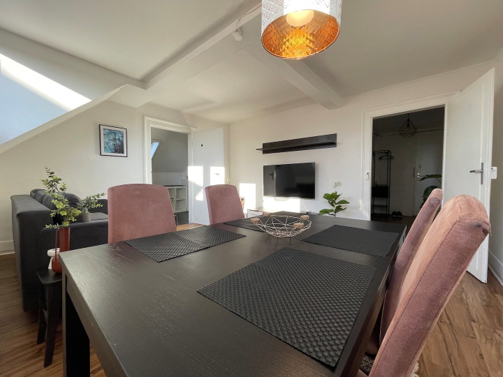 Dachgeschoss Wohnung Mit Panomara Aussicht - Stuttgart