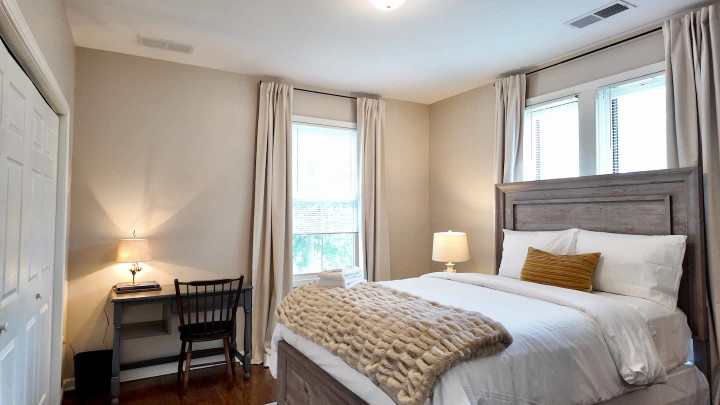 The Italianate Oasis Luxury Stay West End Hartford - Hartford, CT