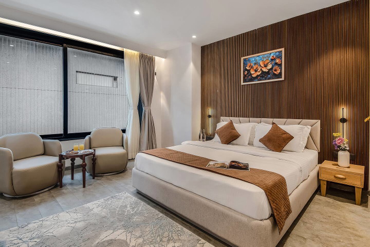 Villa W/ 2 Pvt Pools, Lift & Party Room - Igatpuri
