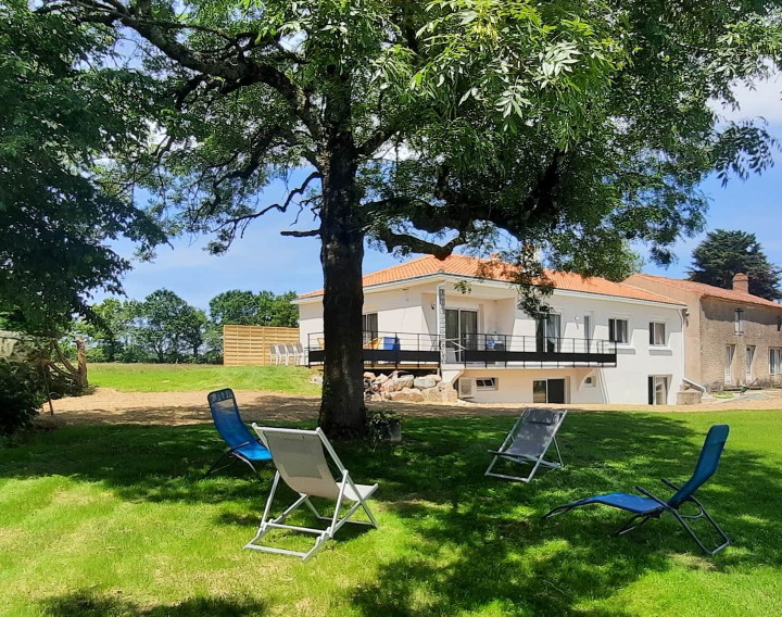 Gîte Au Bord Du Lac - 8/10 Pers - La Roche Sur Yon - La Roche-sur-Yon