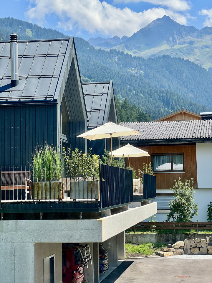 Design-chalet Mit Terrasse, Kamin & Bergblick - Montafon