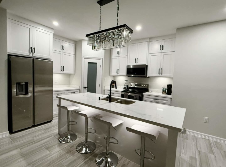 Modern Duplex Near Starbase. - Brownsville, TX