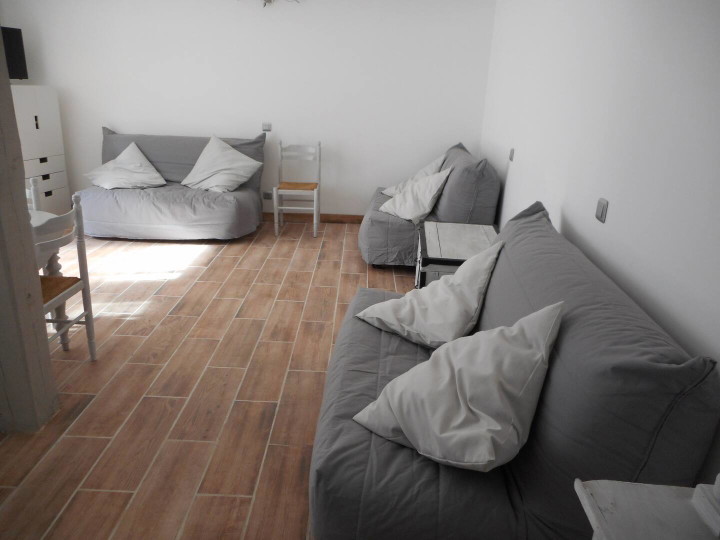 Studio De 35 M Donnant Sur Une Cour - Lunel