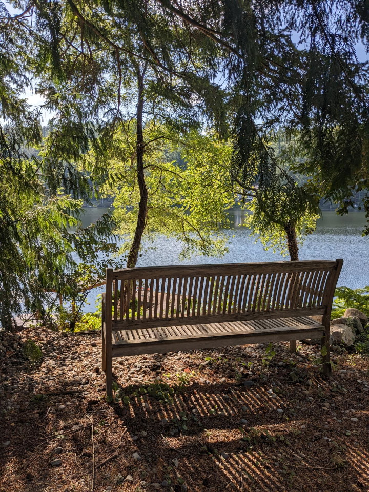 Quiet Lakeside Retreat #2 - Dragonfly Den - North Bend, WA