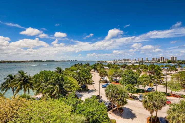 East By The Beaches And Marina - West Palm Beach, FL