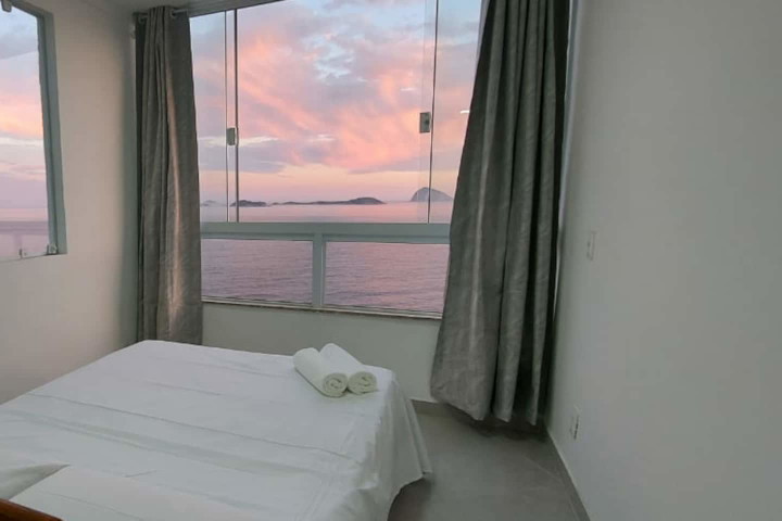 House With Ocean Views And Close To The Beaches. - Rio de Janeiro