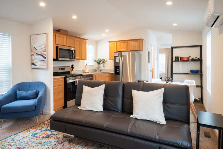 2- Bedroom Eucalyptus House Close To Slo Downtown! - San Luis Obispo, CA