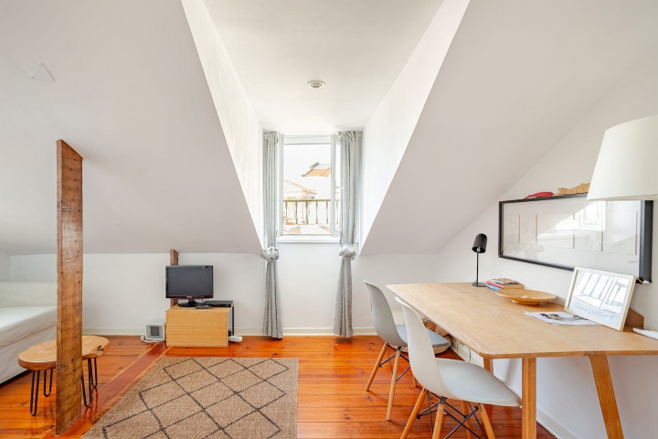 Cozy Apartment Overlooking The Assembly - Lisbon