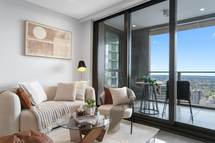 Modern 2br + Centre + Pool + Gym + Parking + Sauna - Parramatta