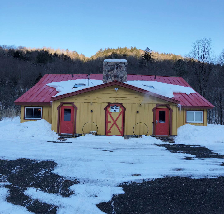 Killington, Left Side Of Duplex ,Outside Hot Tub, Charming, Cozy, Clean - Killington, VT