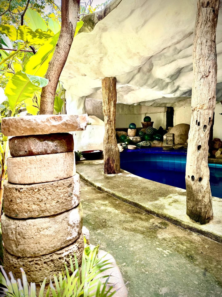 Cueva Cave House Entire Boutique Cave Hotel - Iloilo City
