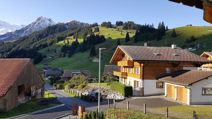 Chalet Mit Schönem Alpenblick Im Wanderparadies - Adelboden