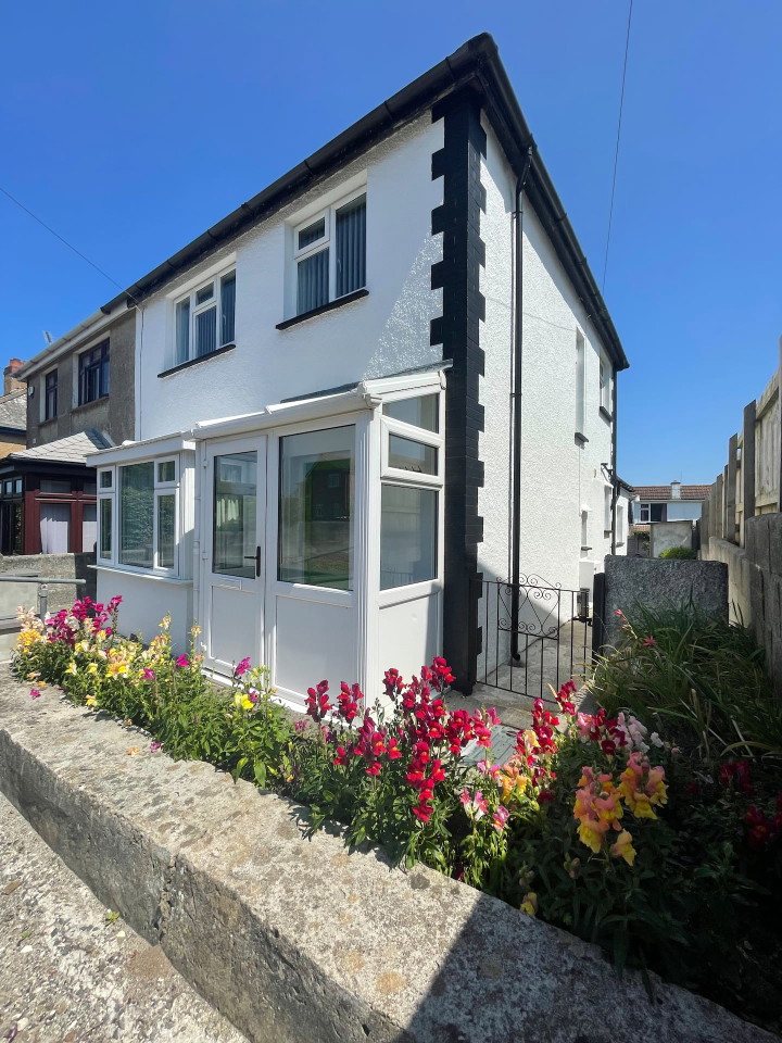 Dog Friendly Home Near Beach And Town Sleeps 6 - Bude