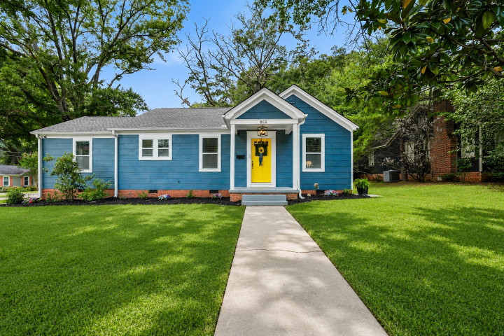 The Yellow Door | Sleeps 6| 3br/2ba Near Downtown - Tupelo, MS