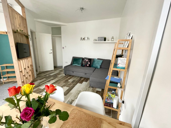 The Corner House A-2 Bedroom Town Centre Apartment - Chesterfield