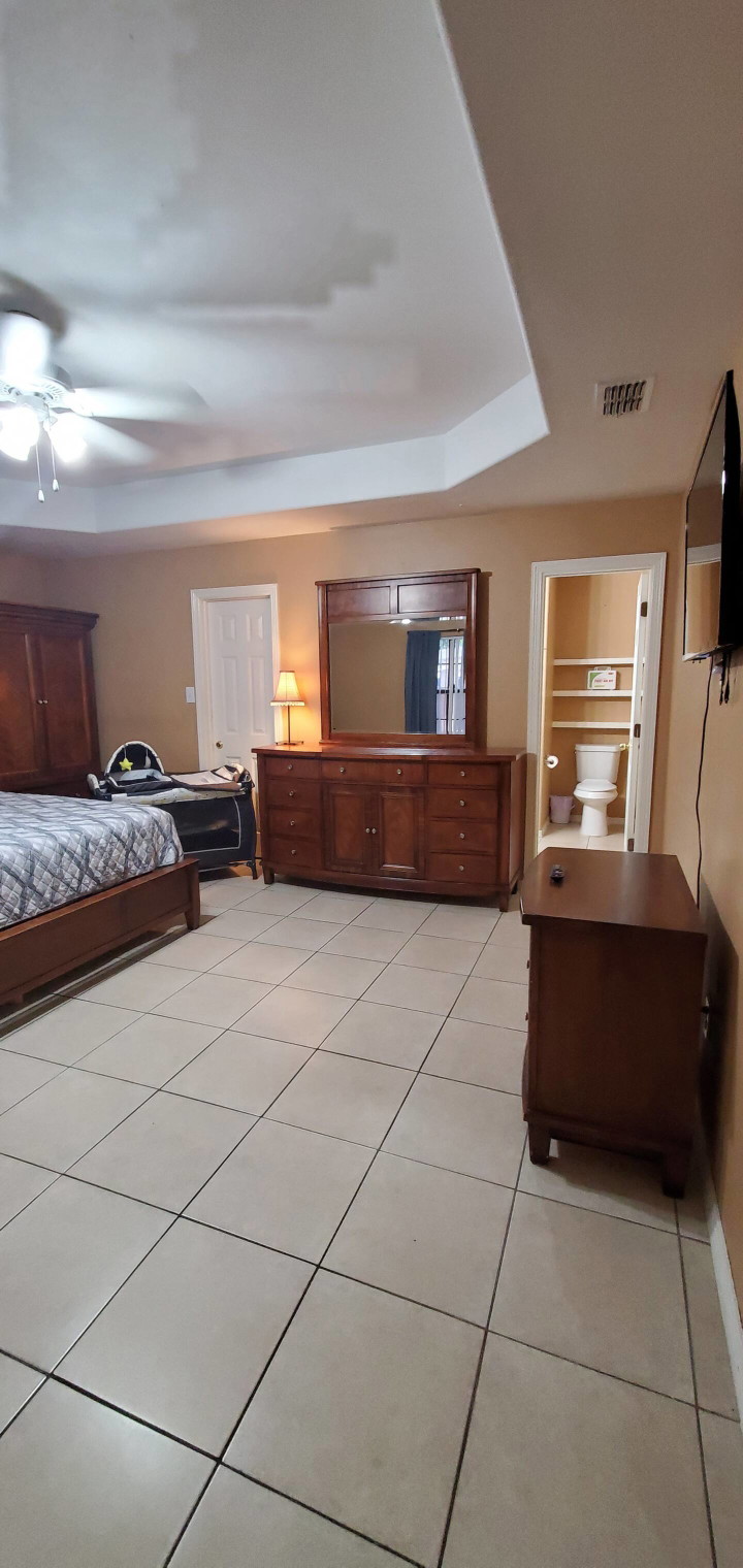 Casa Dl Sol 2br,2ba,5beds+travel-crib+highchair - Brownsville, TX
